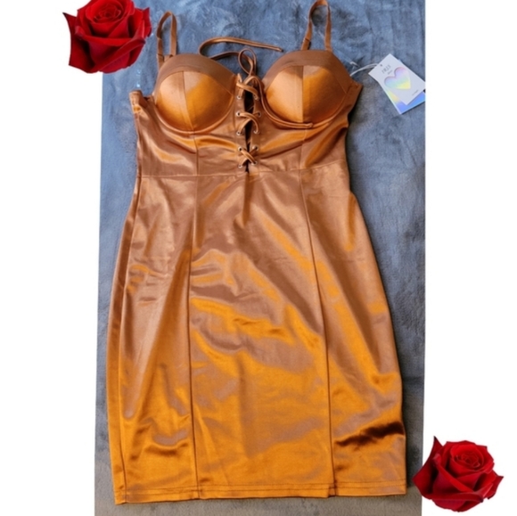 iris | Tops | Iris Gold Spaghetti Strap Tie Up Top | Poshmark